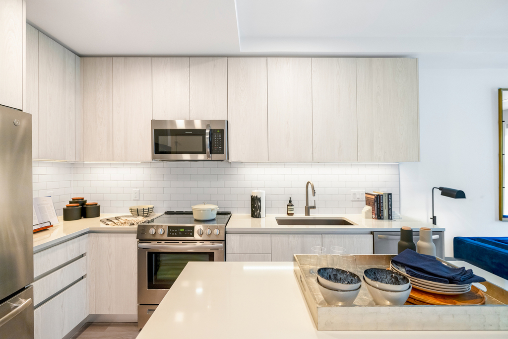 Luxury 3-Bedroom Apartments: Platform Alexandria