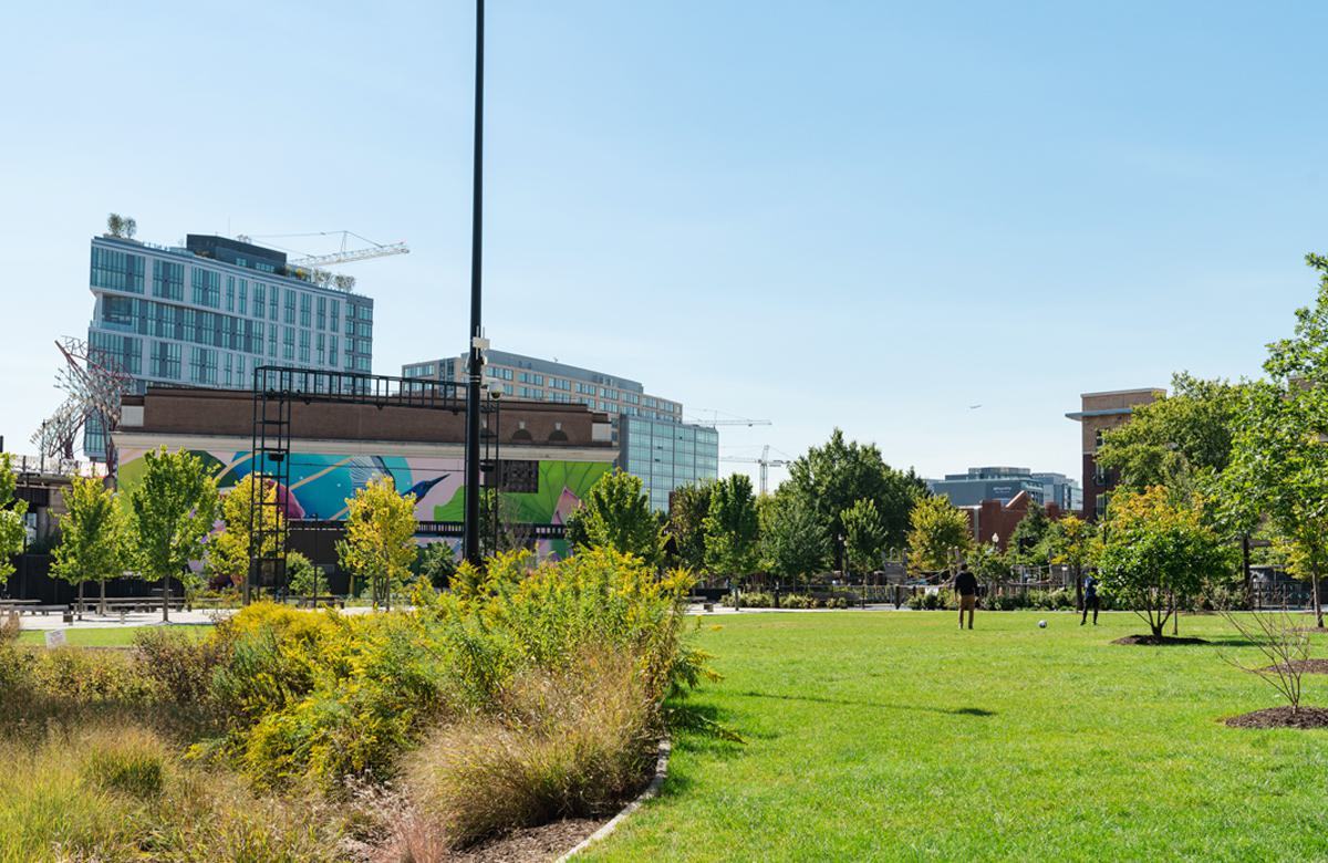 The Hale: Best Luxury Apartments in Noma, Washington DC