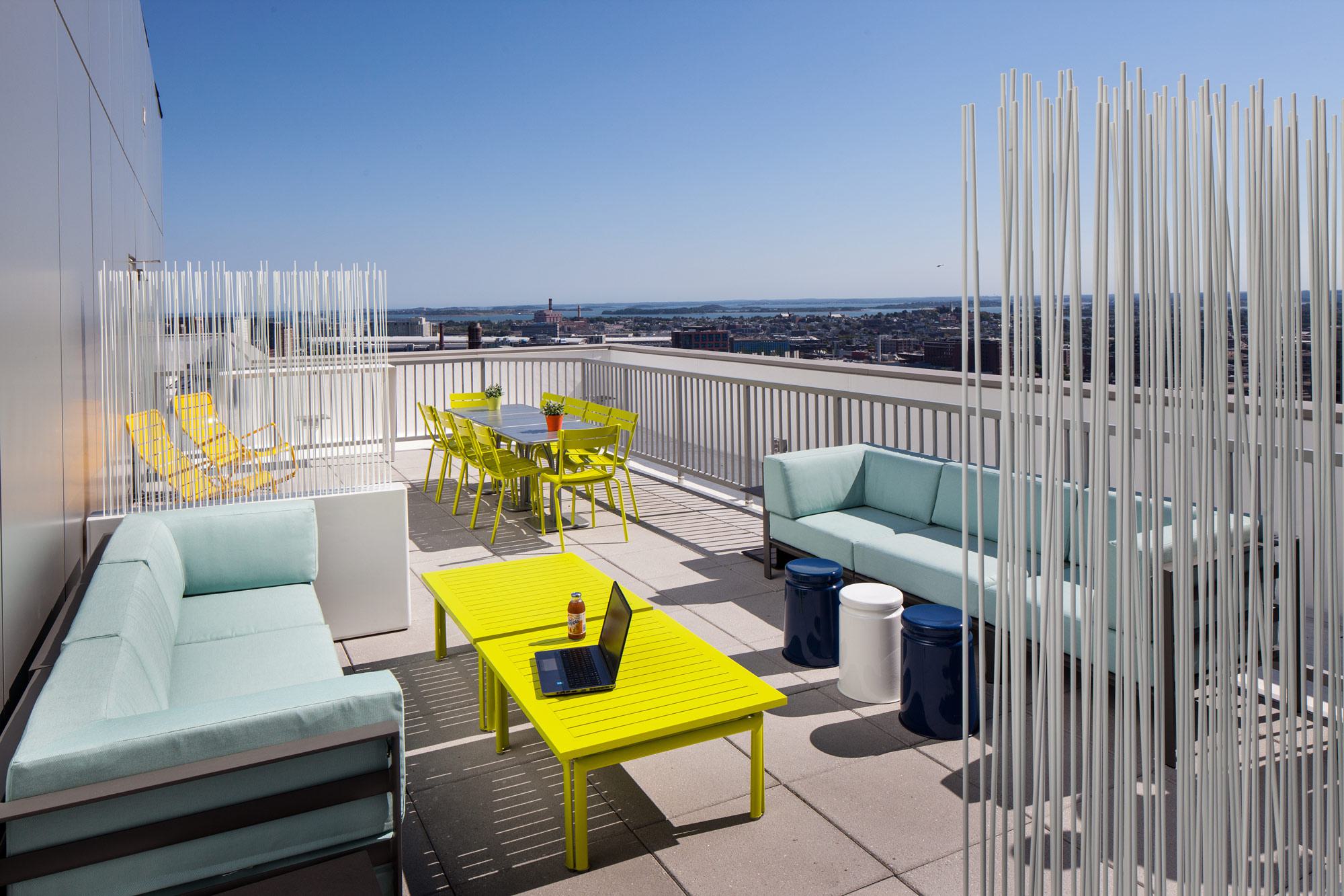 Downtown Boston Apartments w Luxury Gym, Roof Deck, Parking, High-Speed ...