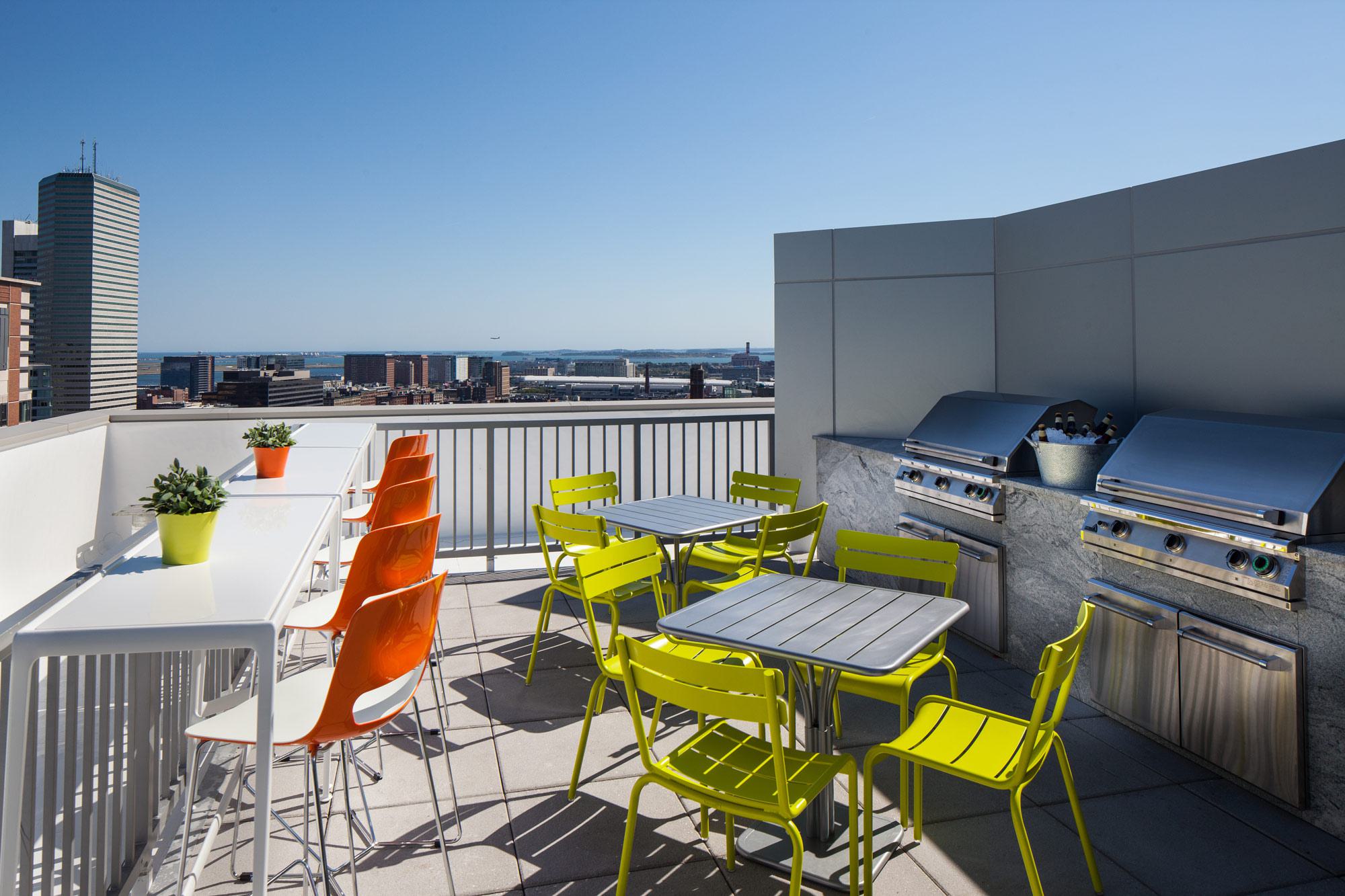 Downtown Boston Apartments w Luxury Gym, Roof Deck, Parking, High-Speed ...